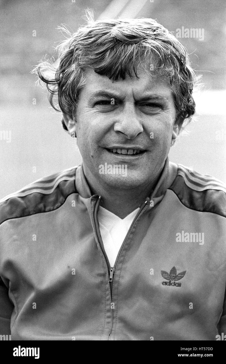 Alan mullery hi-res stock photography and images - Alamy
