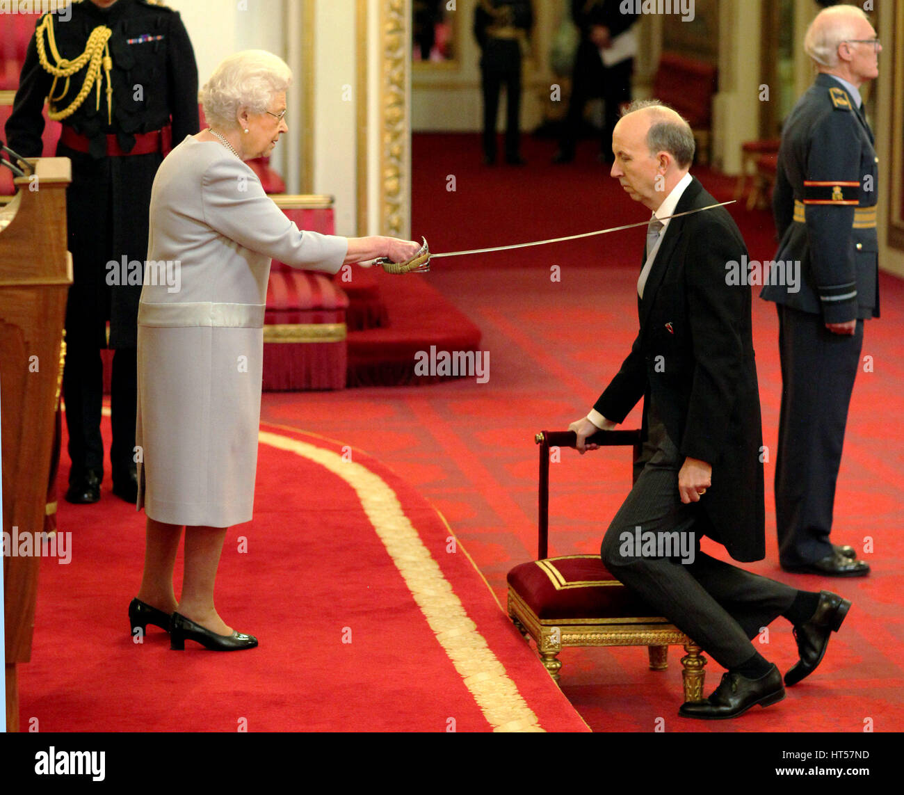 Queen elizabeth order bath hi-res stock photography and images - Alamy