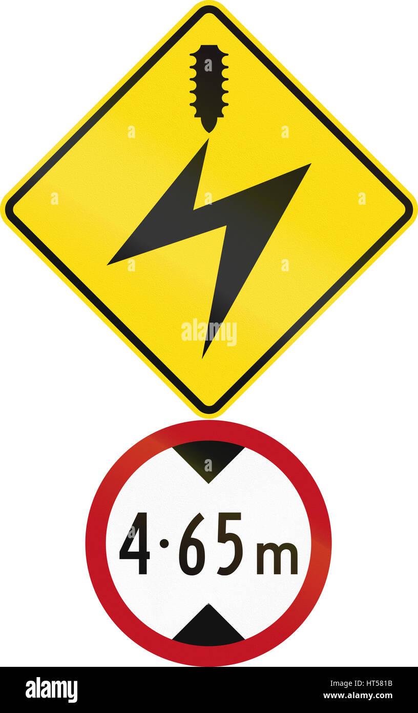 Low clearance warning sign hi-res stock photography and images - Alamy Low clearance warning sign hi-res stock photography and images - Alamy