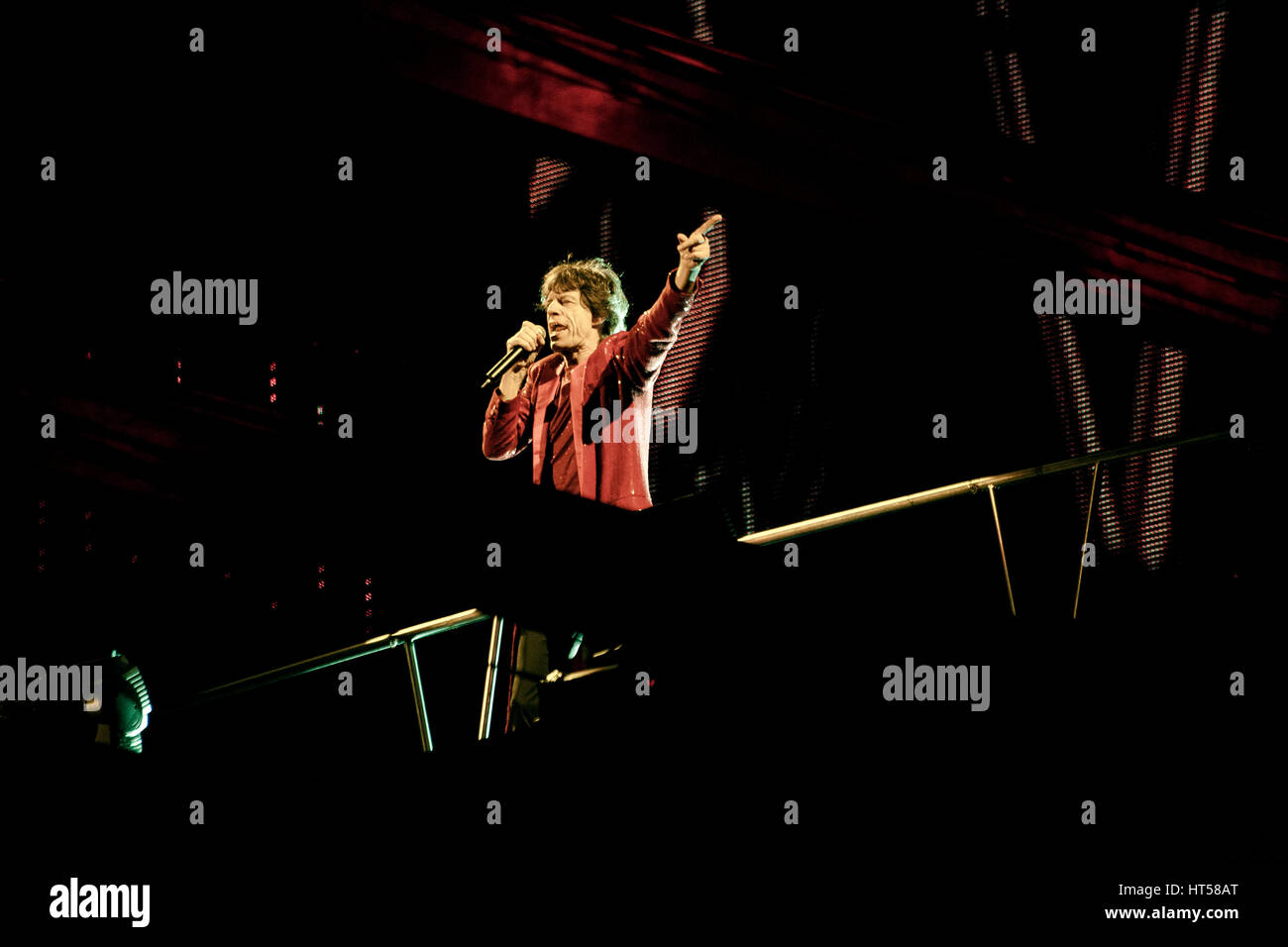 Front man rolling stones hi-res stock photography and images - Alamy