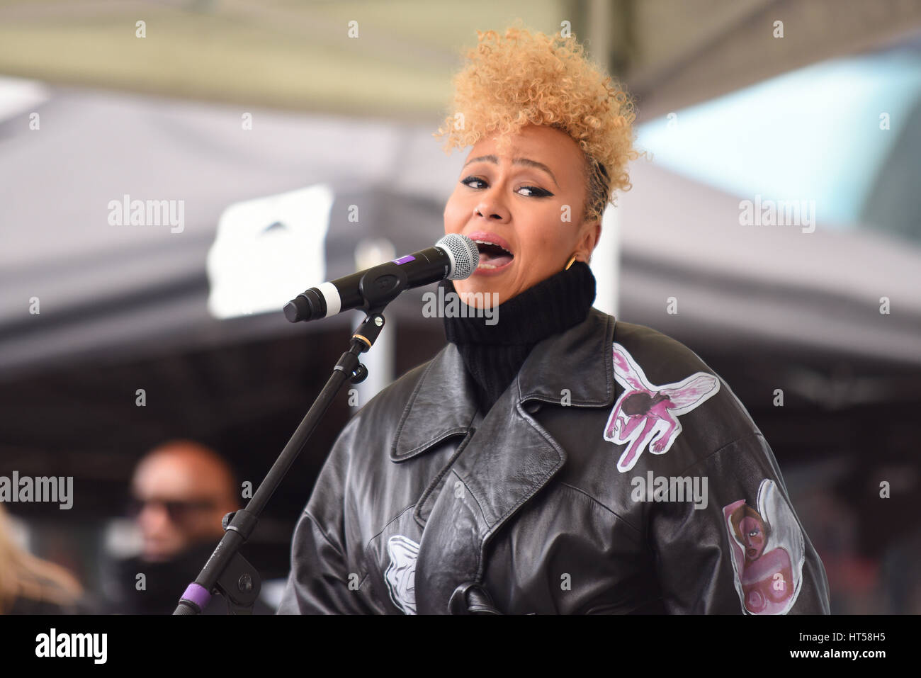 Emily sande hi-res stock photography and images - Alamy