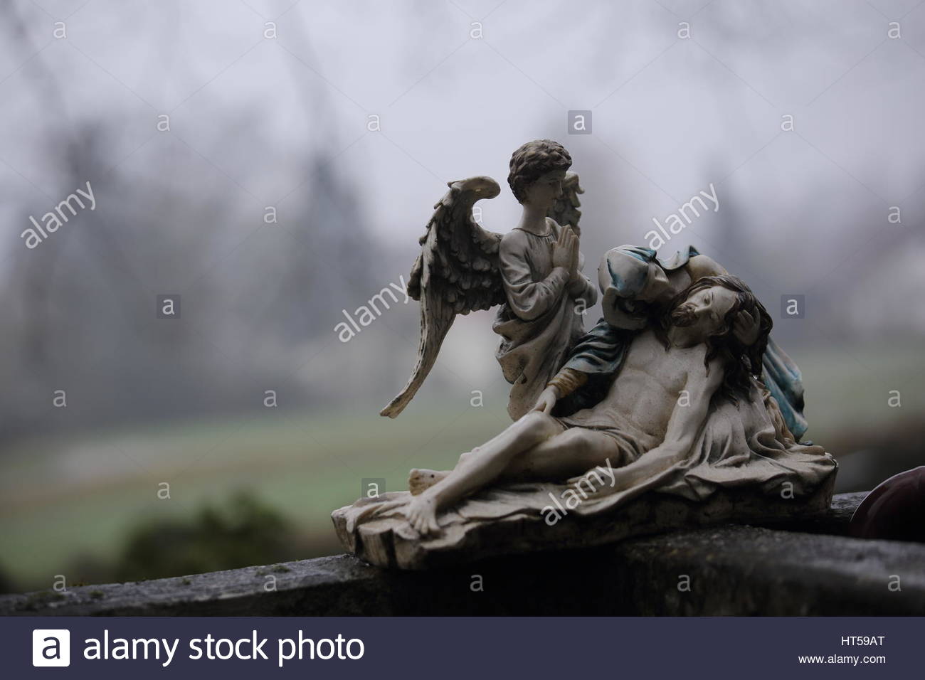 Mary mother of jesus cross hi-res stock photography and images - Alamy