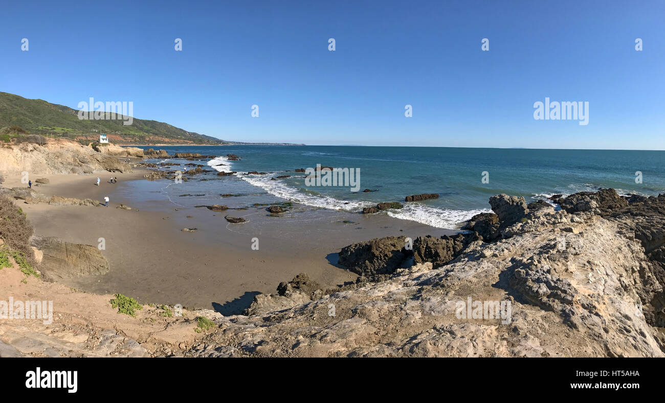 Waves beating against coastal rocks on the cliffs in Malibu California ...