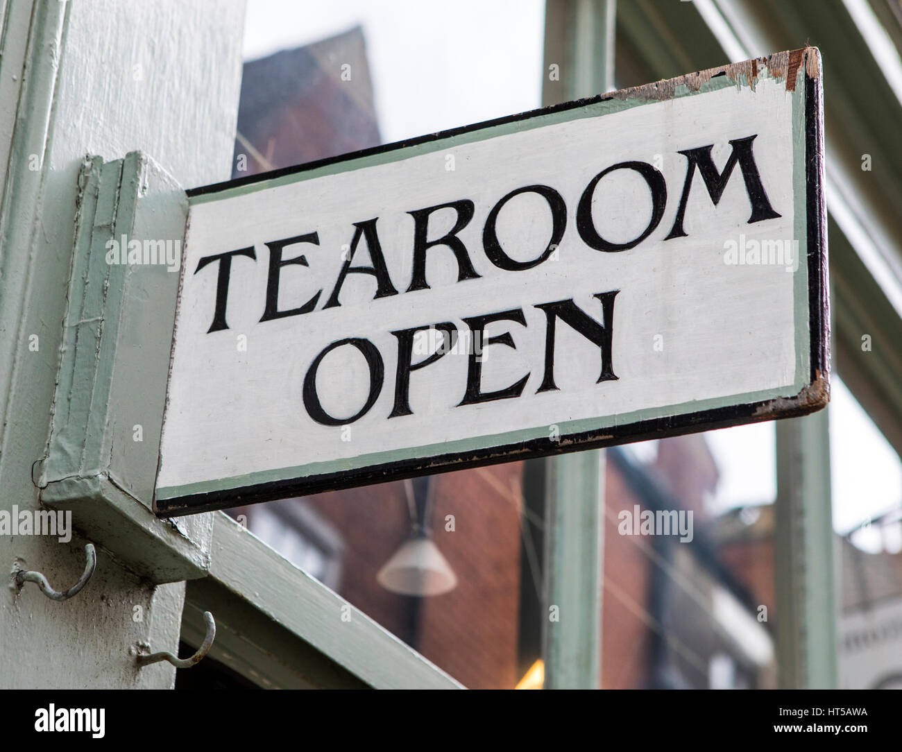 Dining room open sign hi-res stock photography and images - Alamy