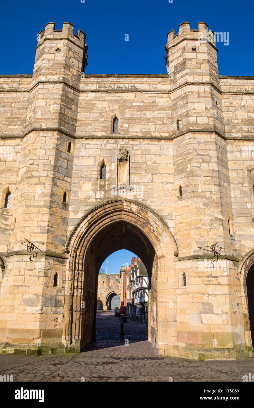 A view of Exchequer Gate in the historic city of Lincoln, UK. Lincoln ...