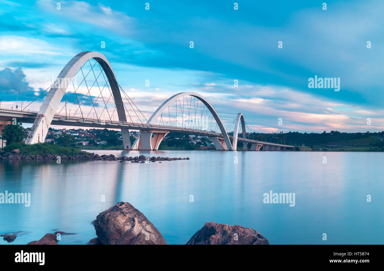 JK Bridge in Brasilia, Brazil over the Paranoá Lake Stock Photo - Alamy