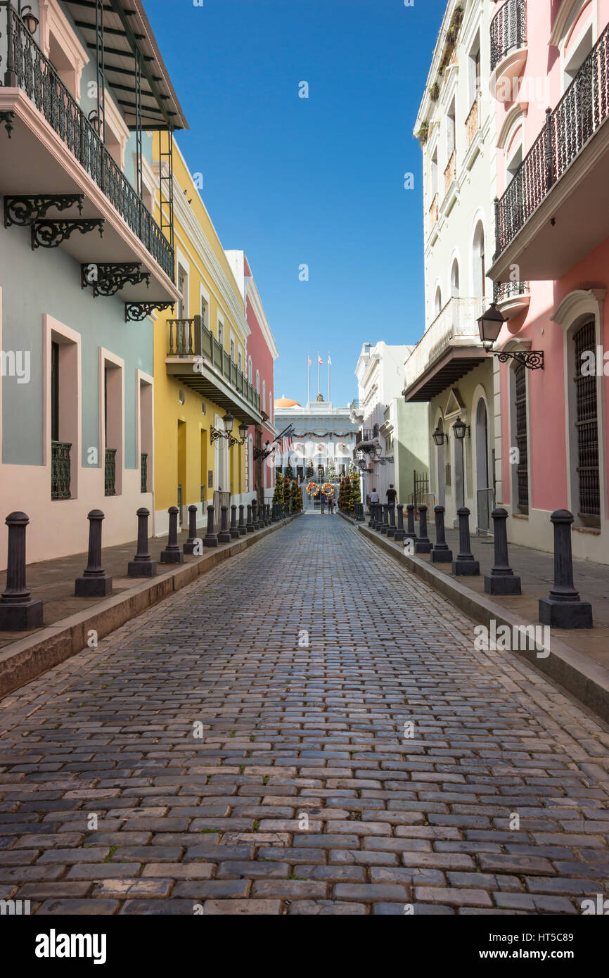 Old san juan puerto rico street color hi-res stock photography and ...