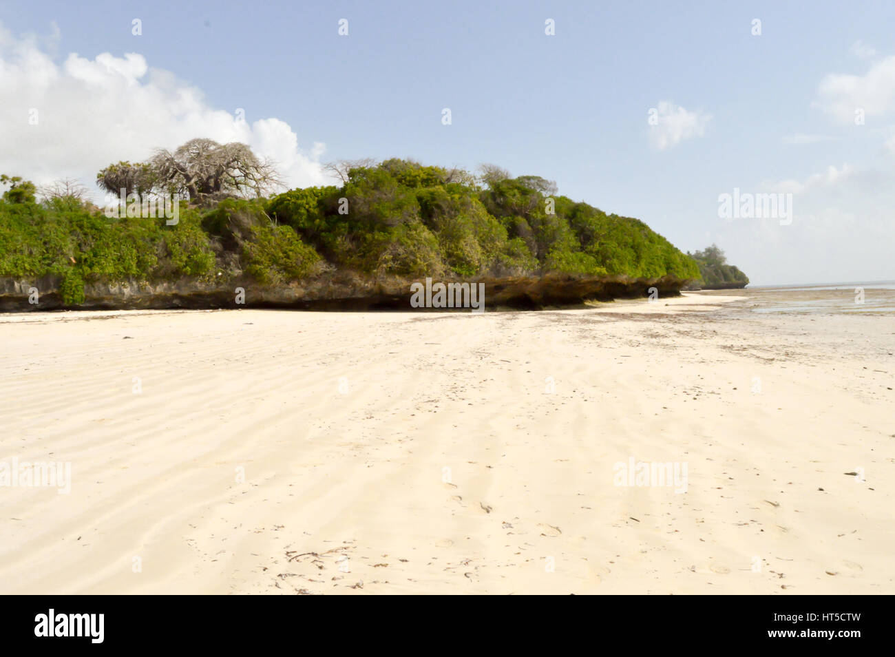 Bamburi beach kenya hi-res stock photography and images - Alamy