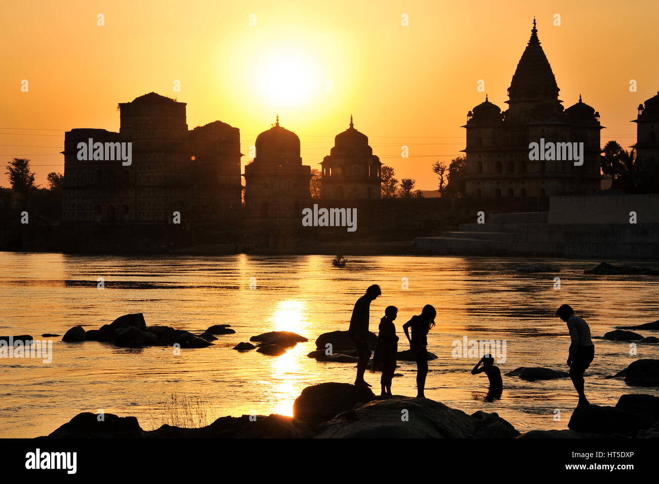 Bathing silhouette hi-res stock photography and images - Alamy