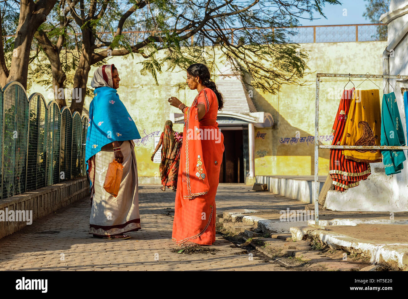 Two Indian Women Talking High Resolution Stock Photography and Images ...