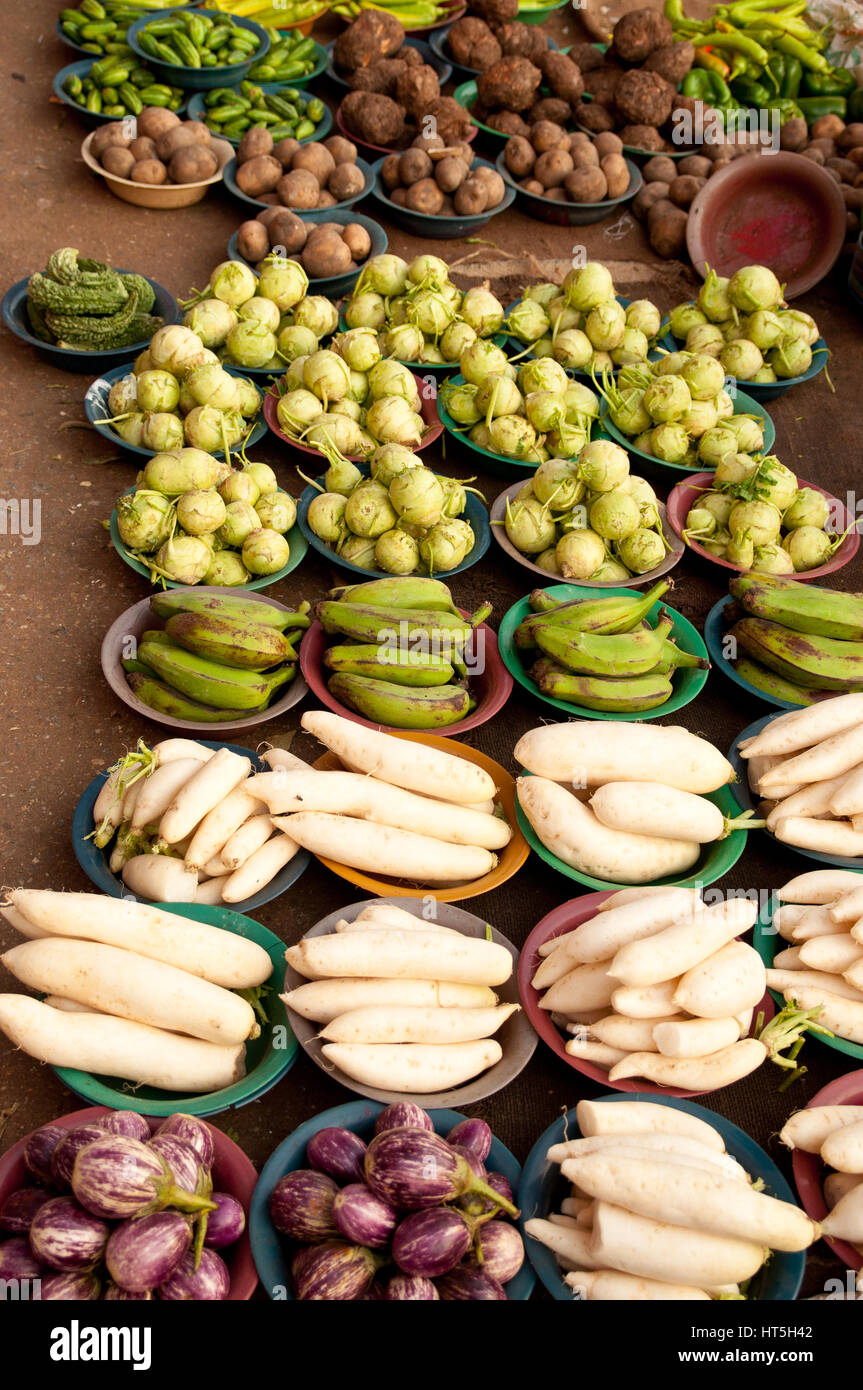Green vegetables on indian bazaar Stock Photo - Alamy
