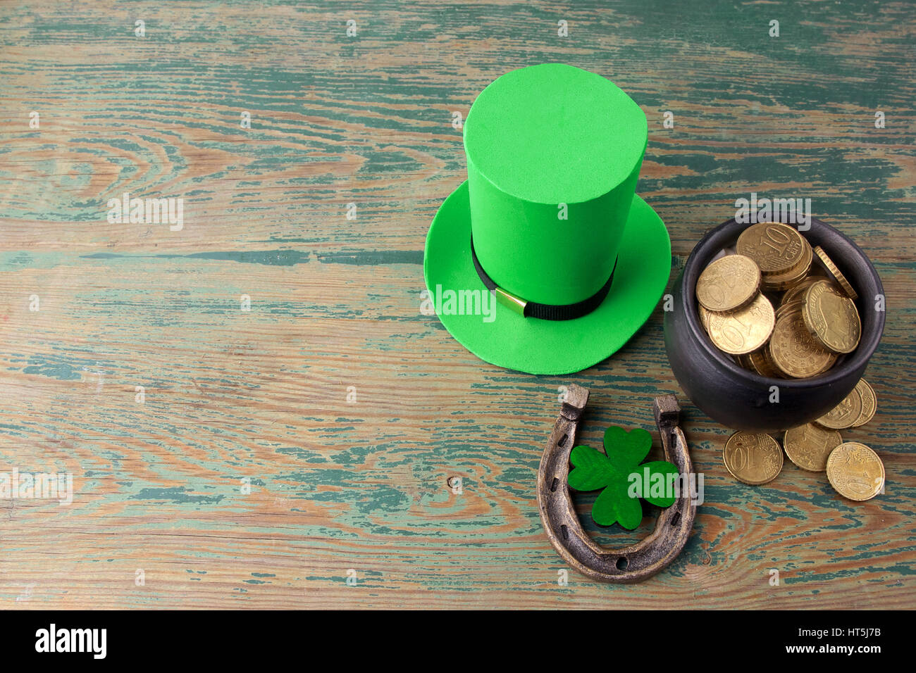 Happy St Patricks Day leprechaun hat with gold coins and lucky charms ...