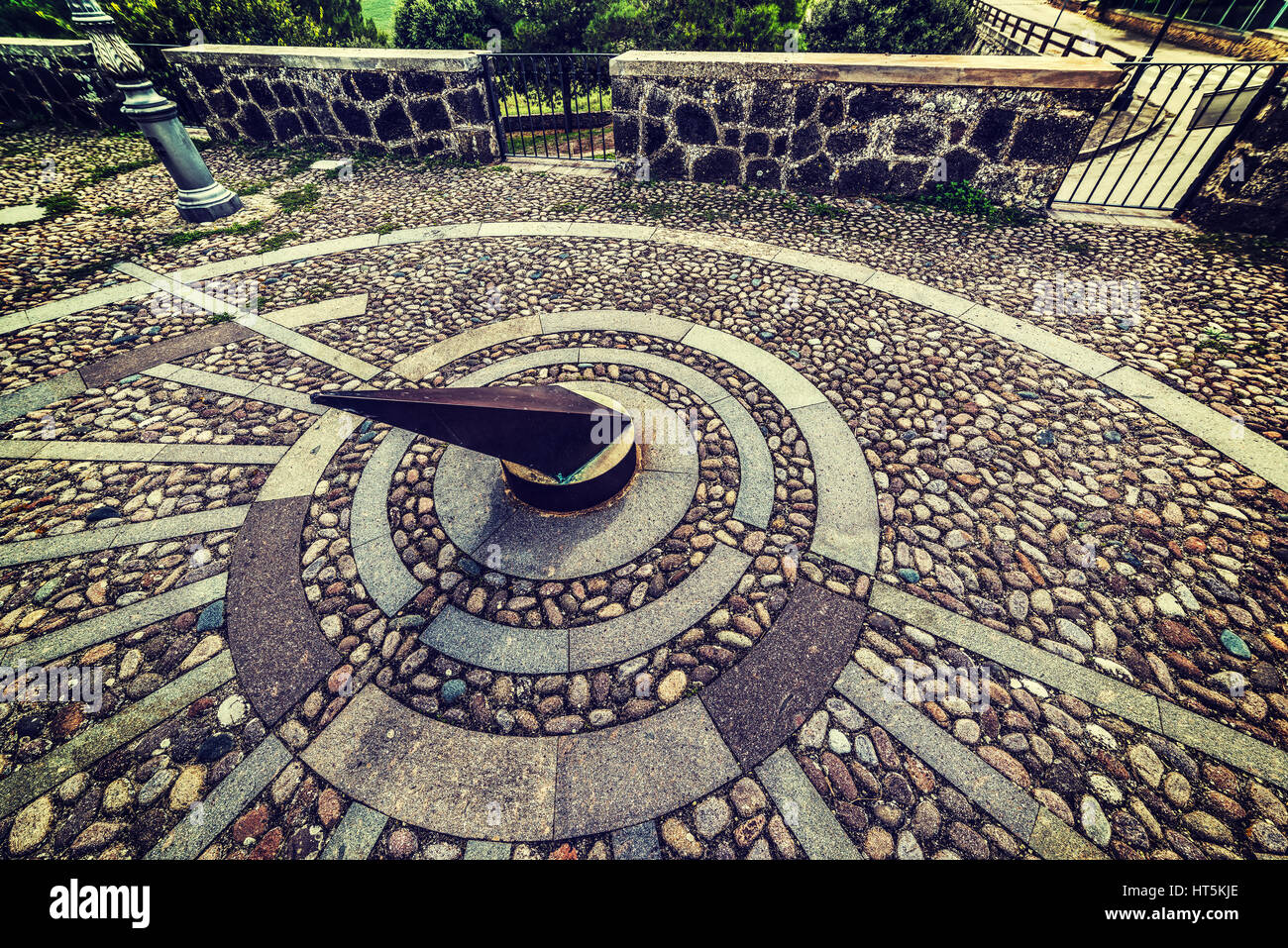 Sundial on floor hi-res stock photography and images - Alamy