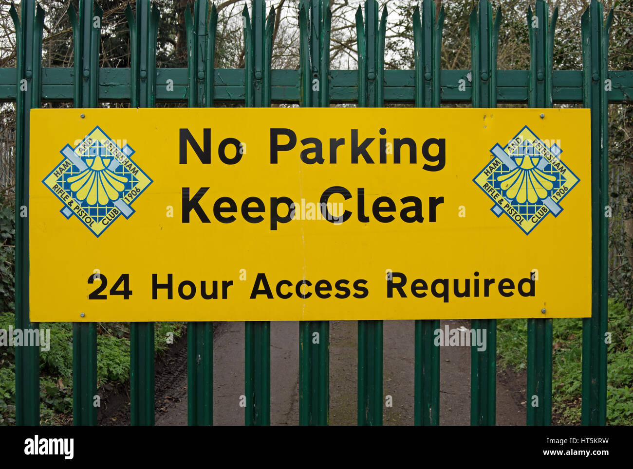 no parking, keep clear sign belonging to ham and petersham rifle and ...