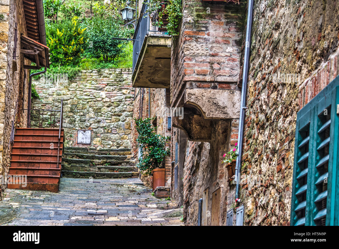 old rustic houses in Tuscany, Italy Stock Photo - Alamy