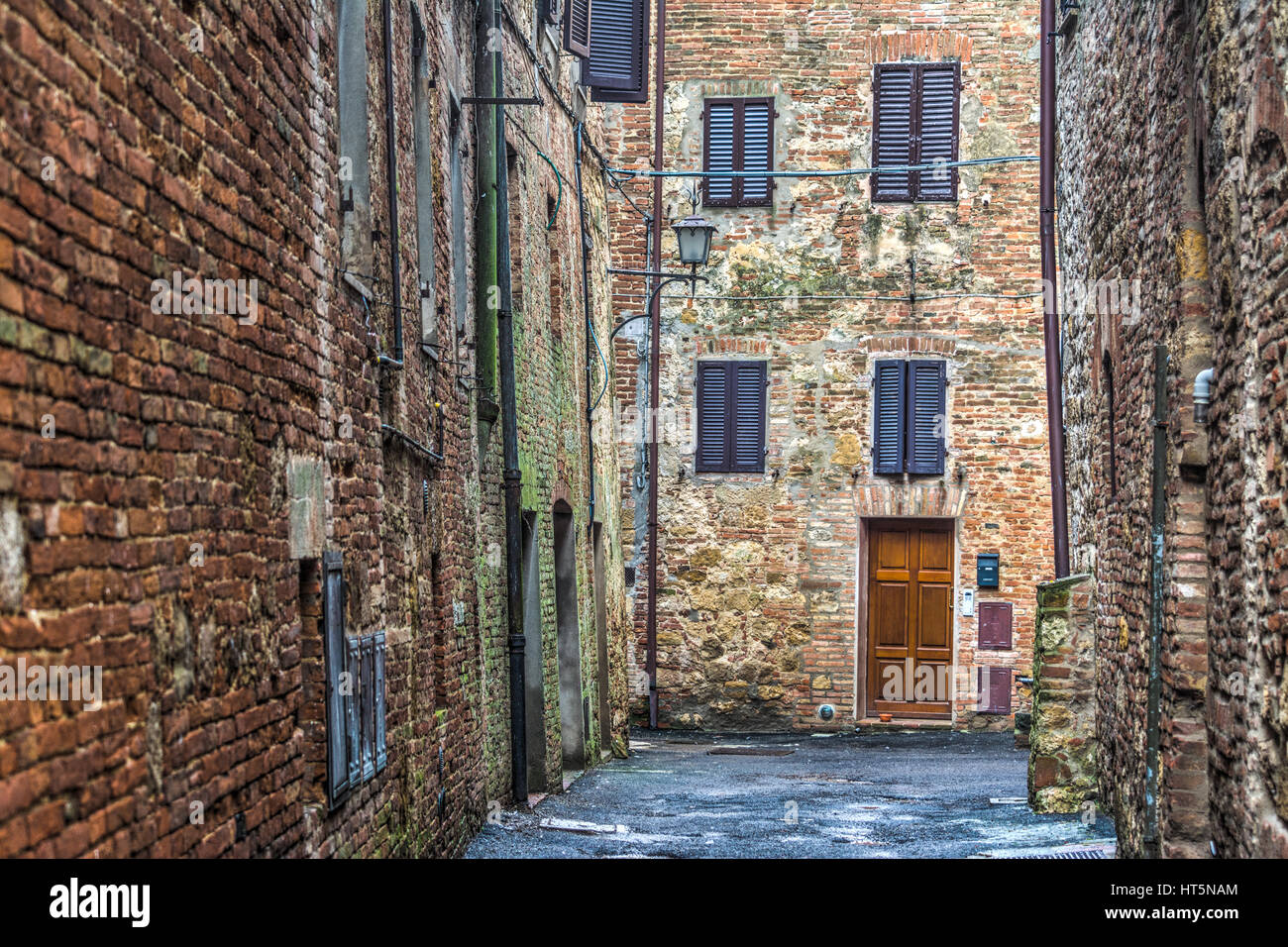old rustic houses in Tuscany, Italy Stock Photo - Alamy