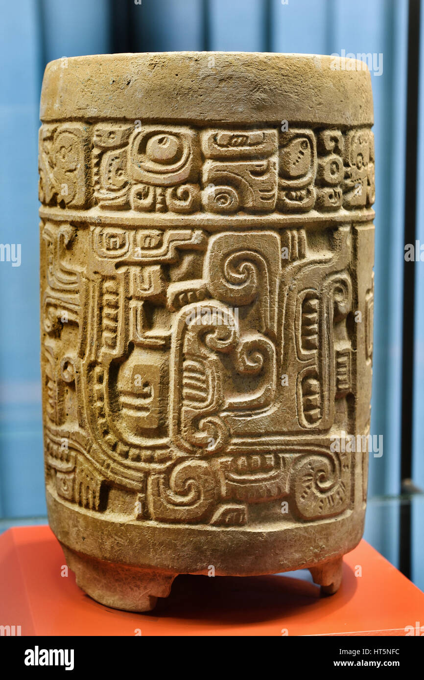 Clay pot Late Classics Mexico / Guatemala (border area) Maya (Culture ...