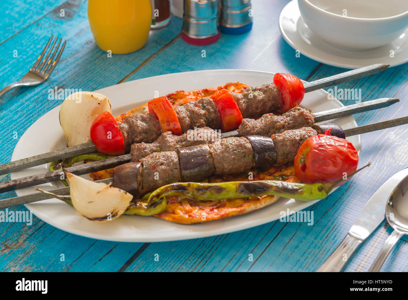 Syrian food hi-res stock photography and images - Alamy