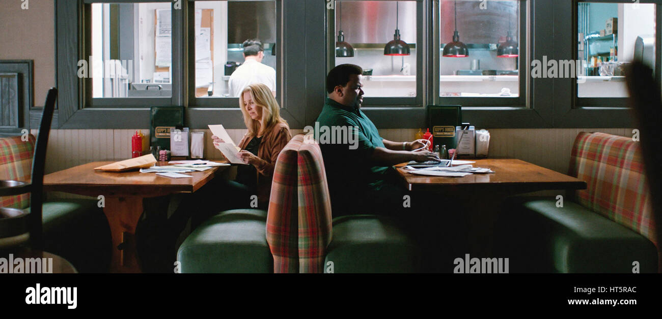 TABLE 19, l-r: Lisa Kudrow, Craig Robinson, 2017. TM & copyright © Fox ...