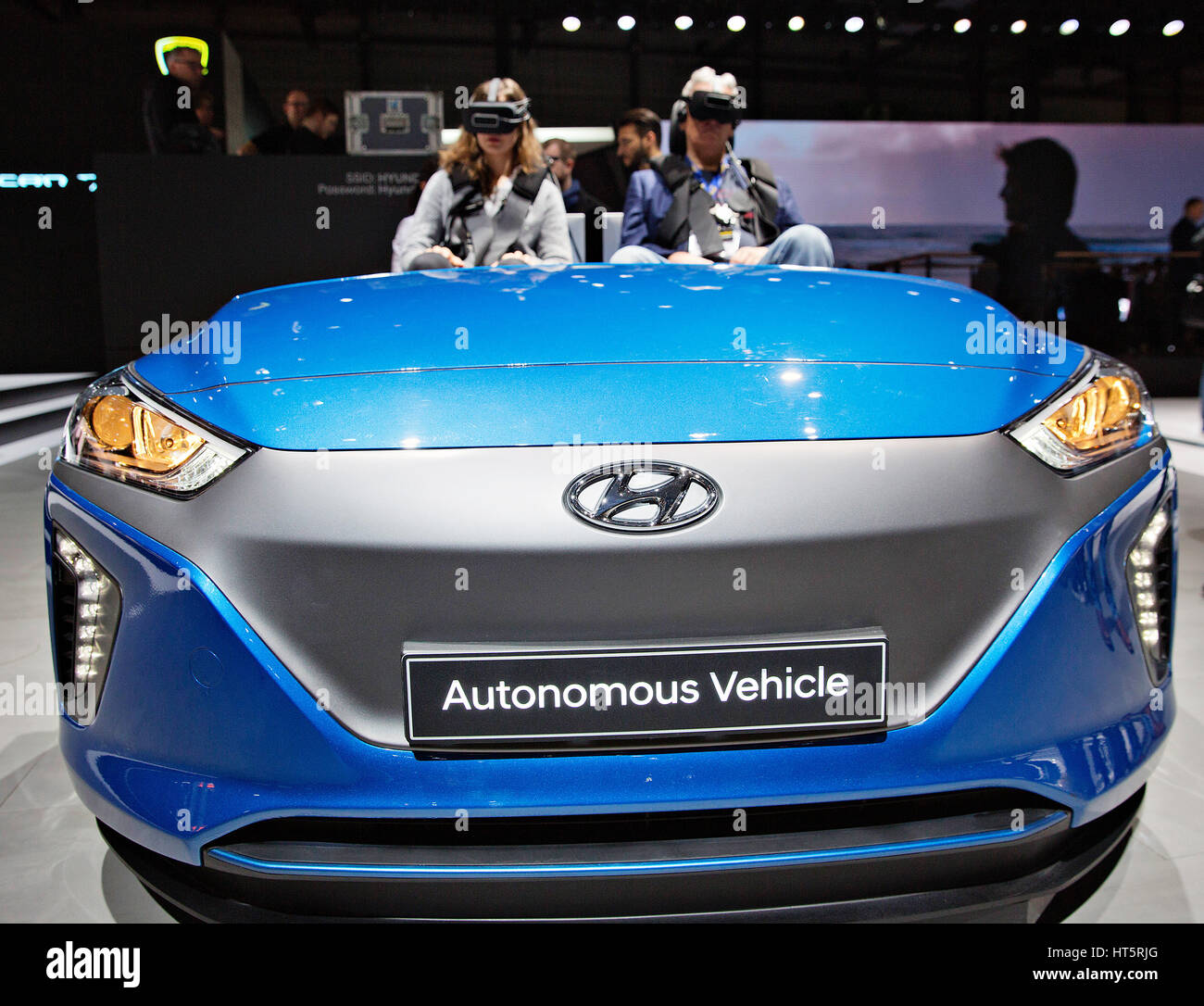 Hyundai autonomous driving hi-res stock photography and images - Alamy
