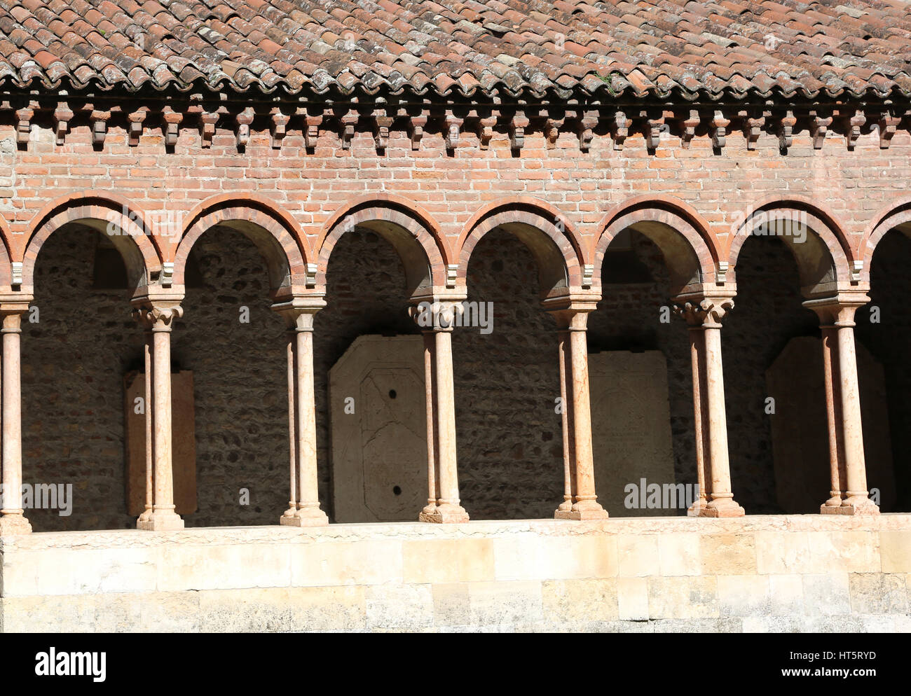 Ancient cloister of an ancient abbey Stock Photo - Alamy