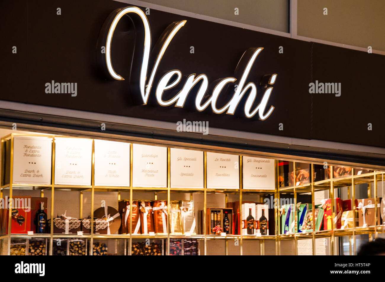 Venchi store in Venice Stock Photo - Alamy