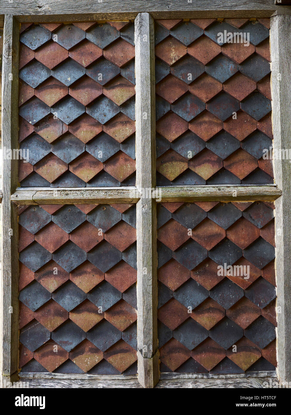 Tiled window hi-res stock photography and images - Alamy