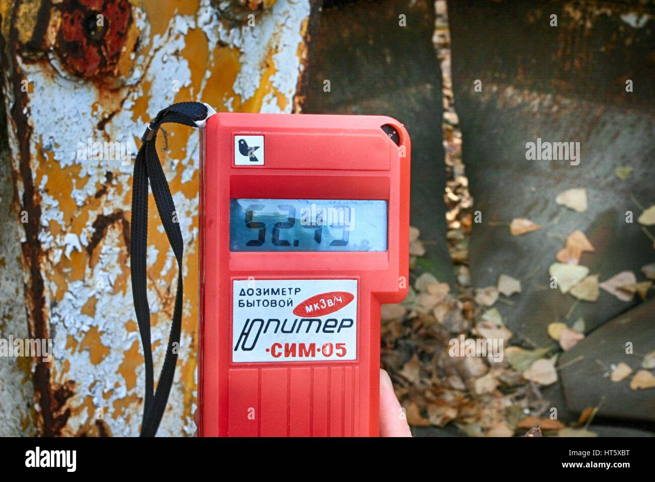 Dosimeter showing high radioactivity in Chernobyl exclusion zone Stock ...