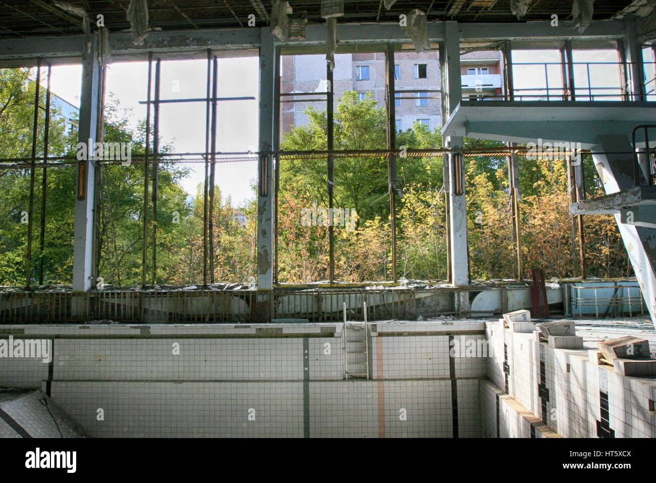 Abandoned swimming pool in Pripyat, the ghost town in the Chernobyl ...