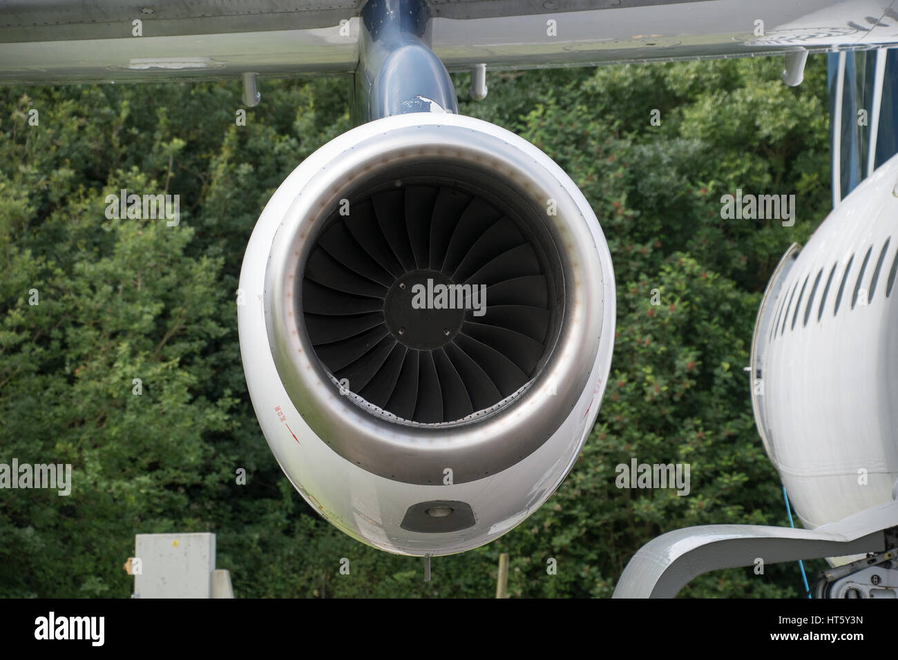 Jet engine mounted on a wing Stock Photo - Alamy