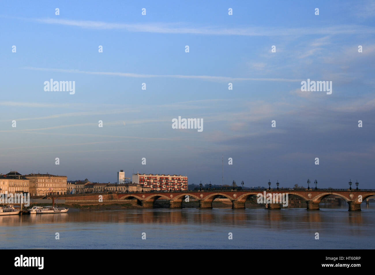 Garonne rivière hi-res stock photography and images - Alamy