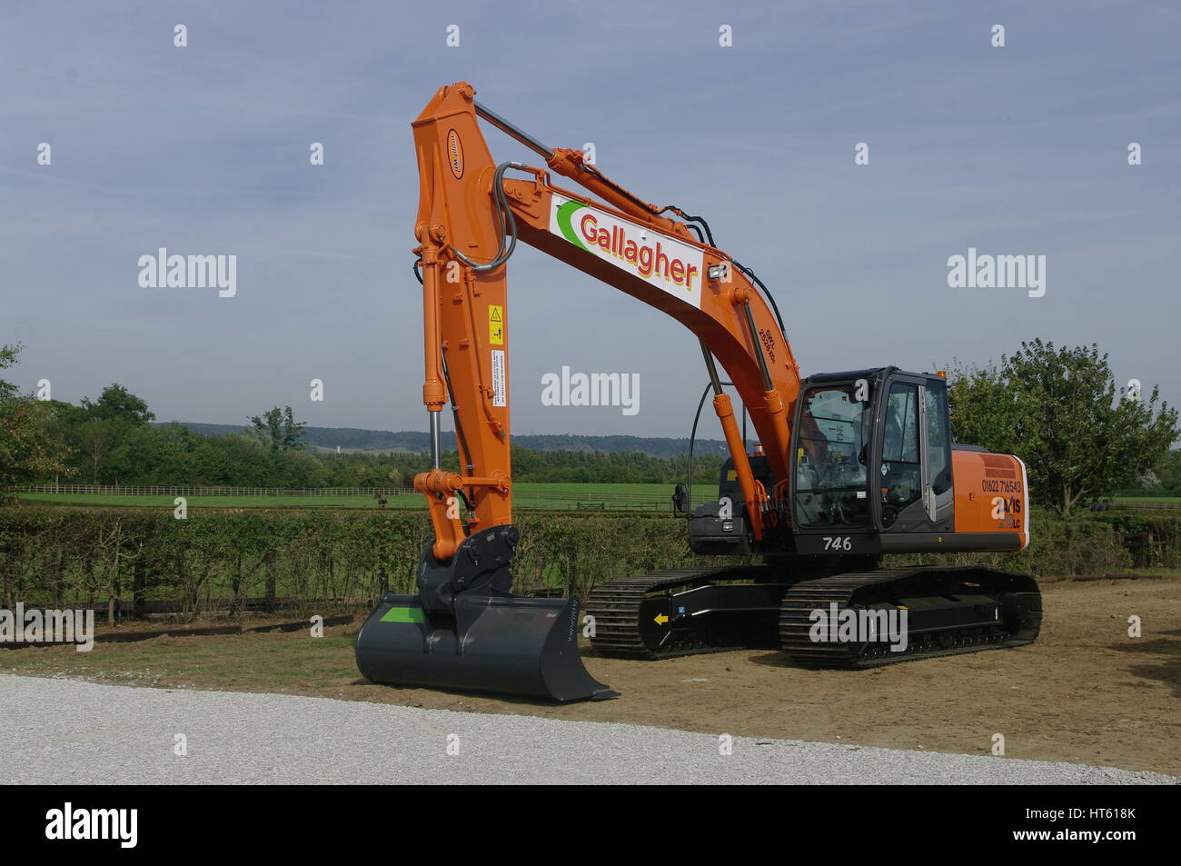 Hitachi ZAXIS 210 LC excavator Stock Photo - Alamy