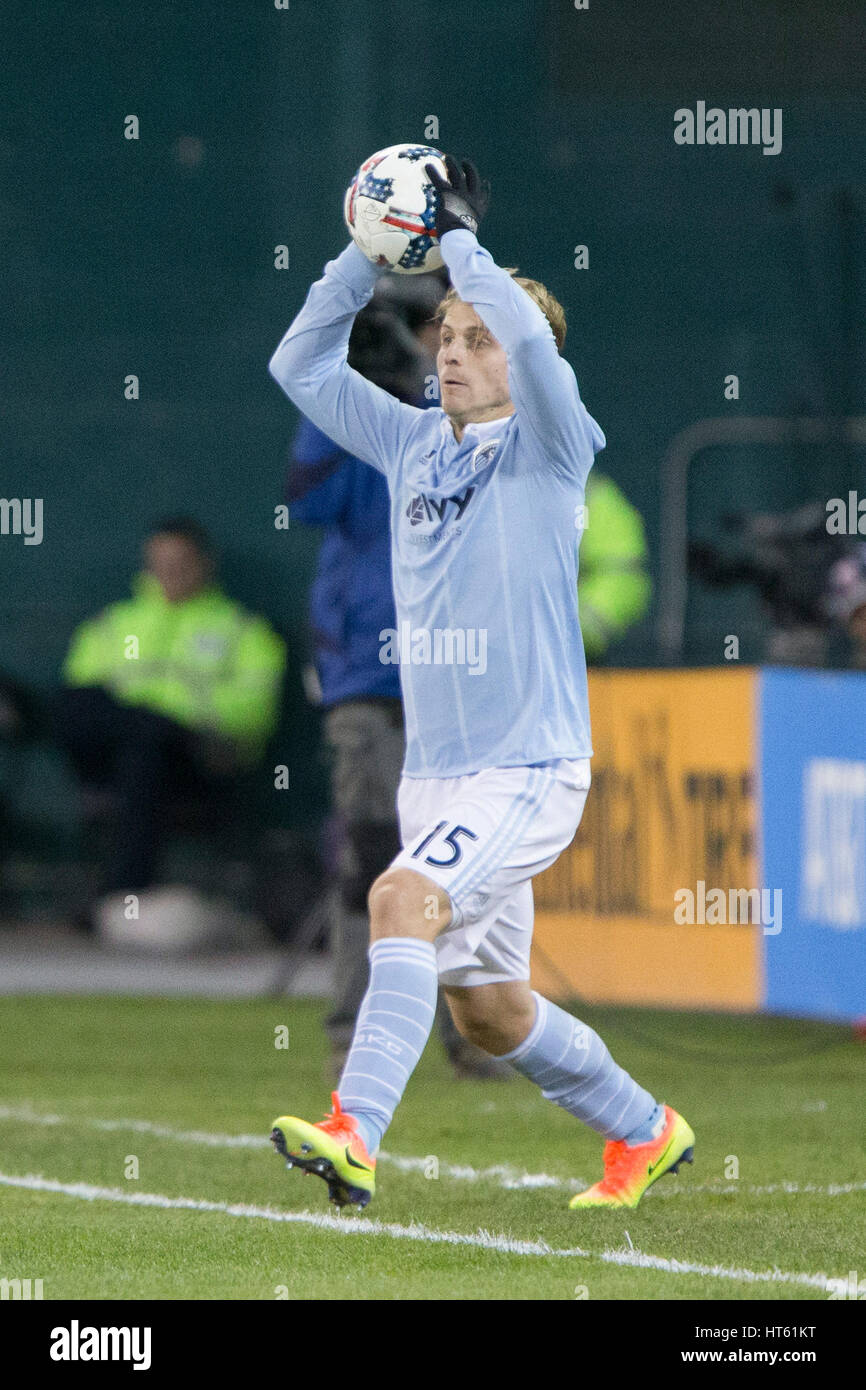 Sporting Kansas City defender Seth Sinovic (15) at RFK Stadium in ...