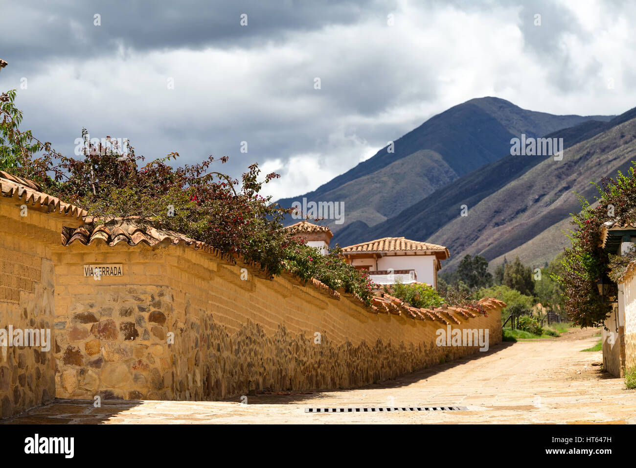 Typical street view in Villa de Leyva, Colombia Stock Photo - Alamy