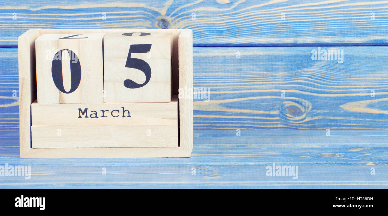 Vintage photo, March 5th. Date of 5 March on wooden cube calendar, copy ...