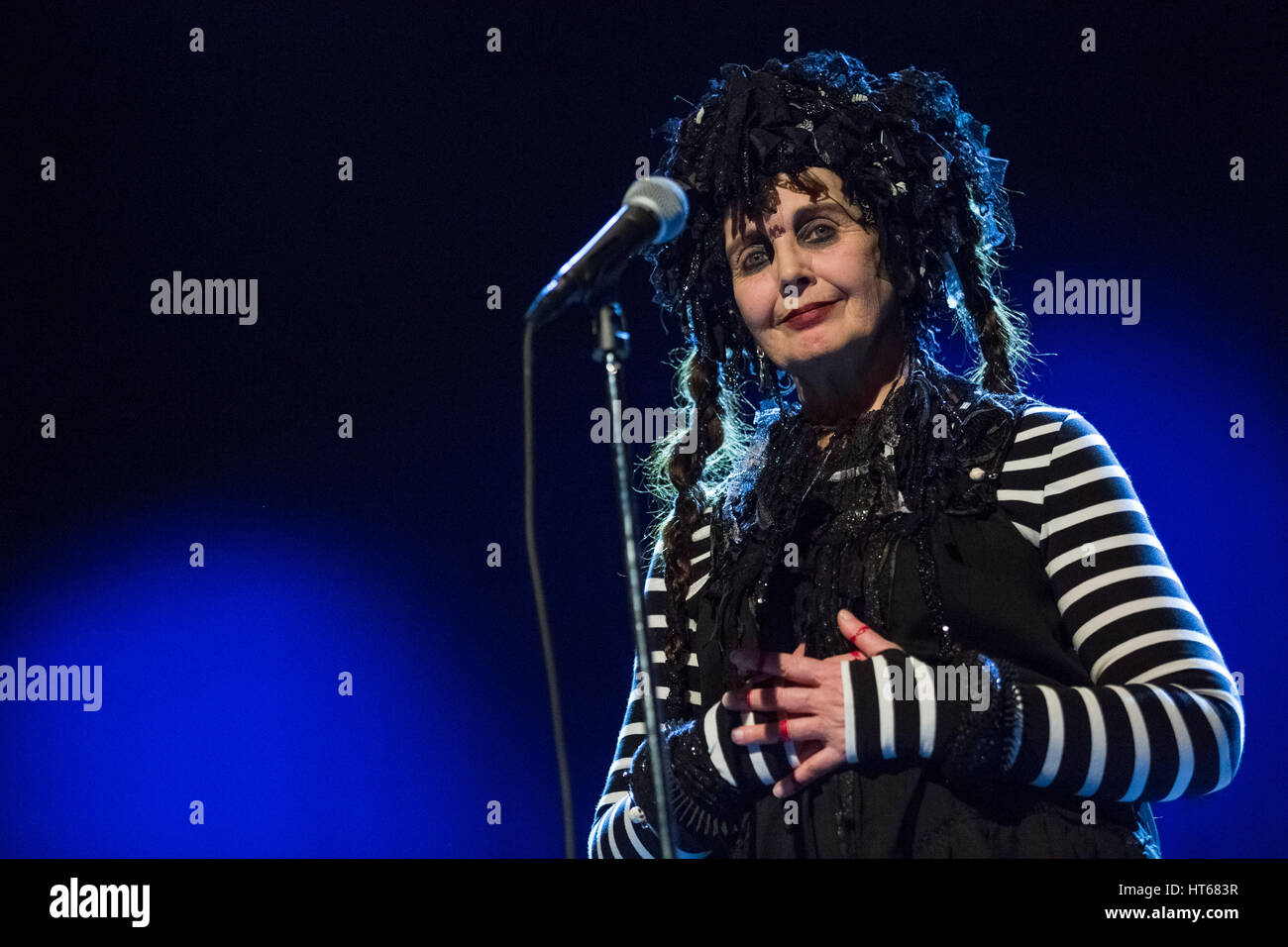 Lene lovich hi-res stock photography and images - Alamy