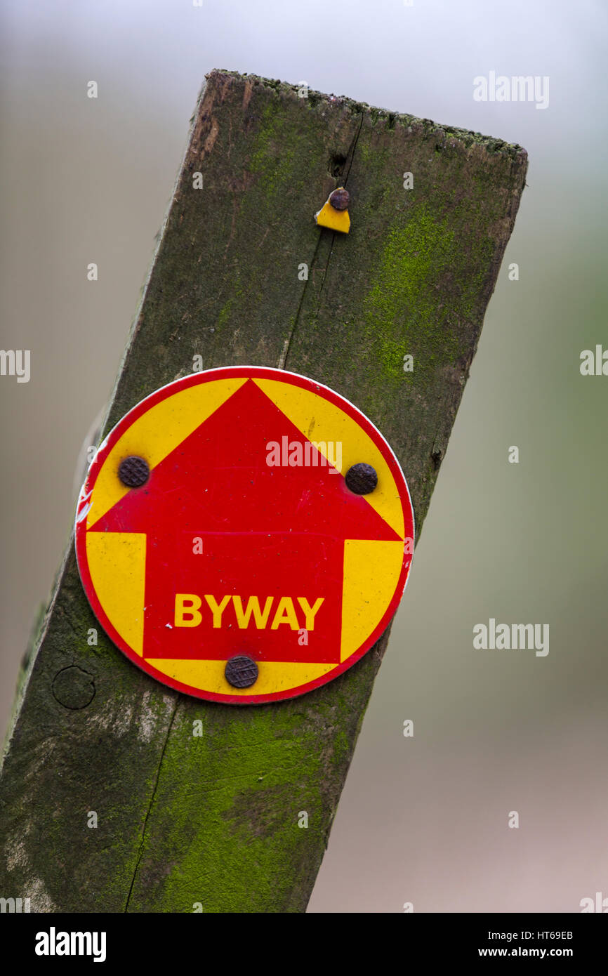 Walking signpost pathway hi-res stock photography and images - Alamy