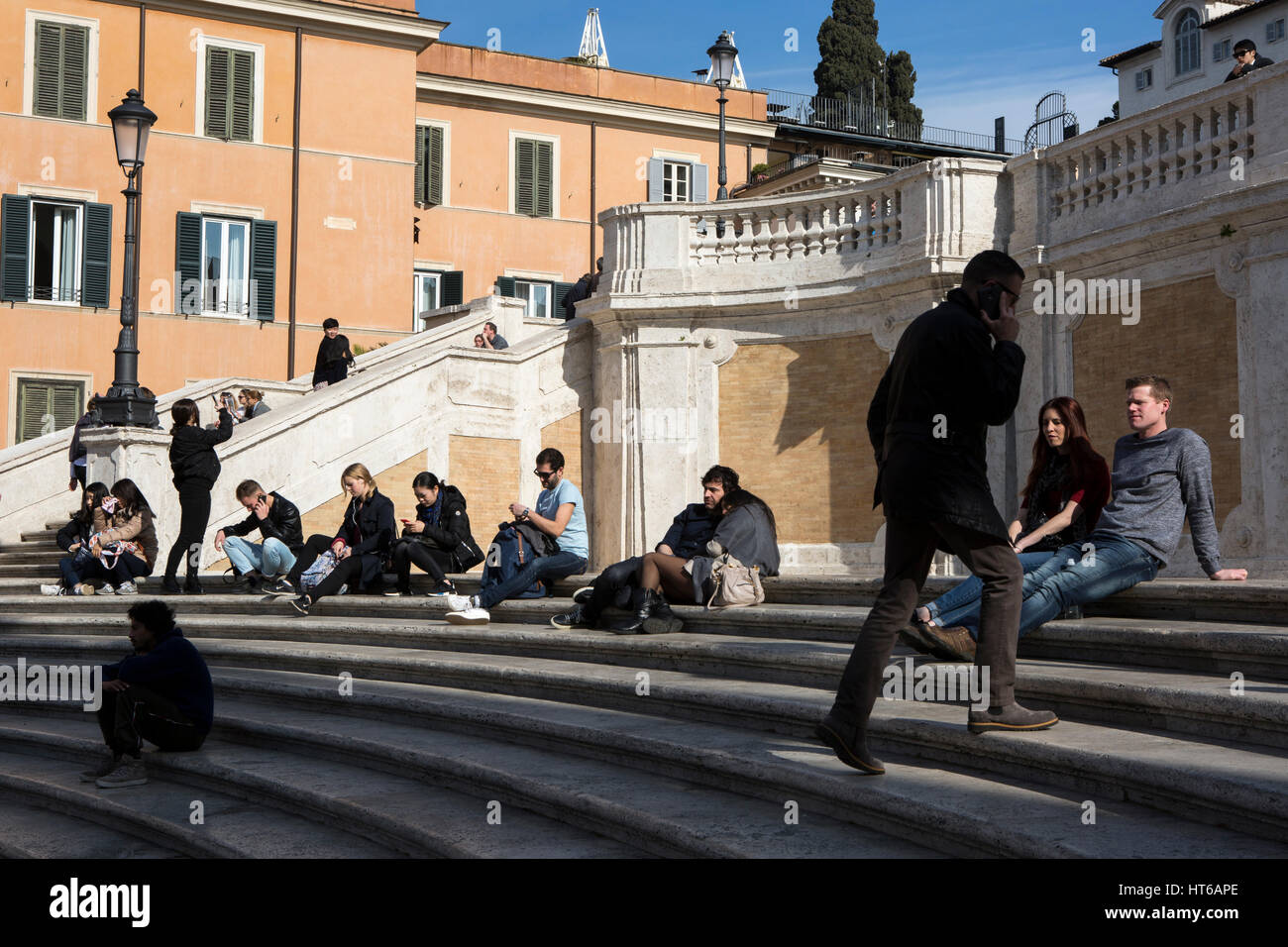 People sat on the Spanish Steps in Rome Stock Photo - Alamy