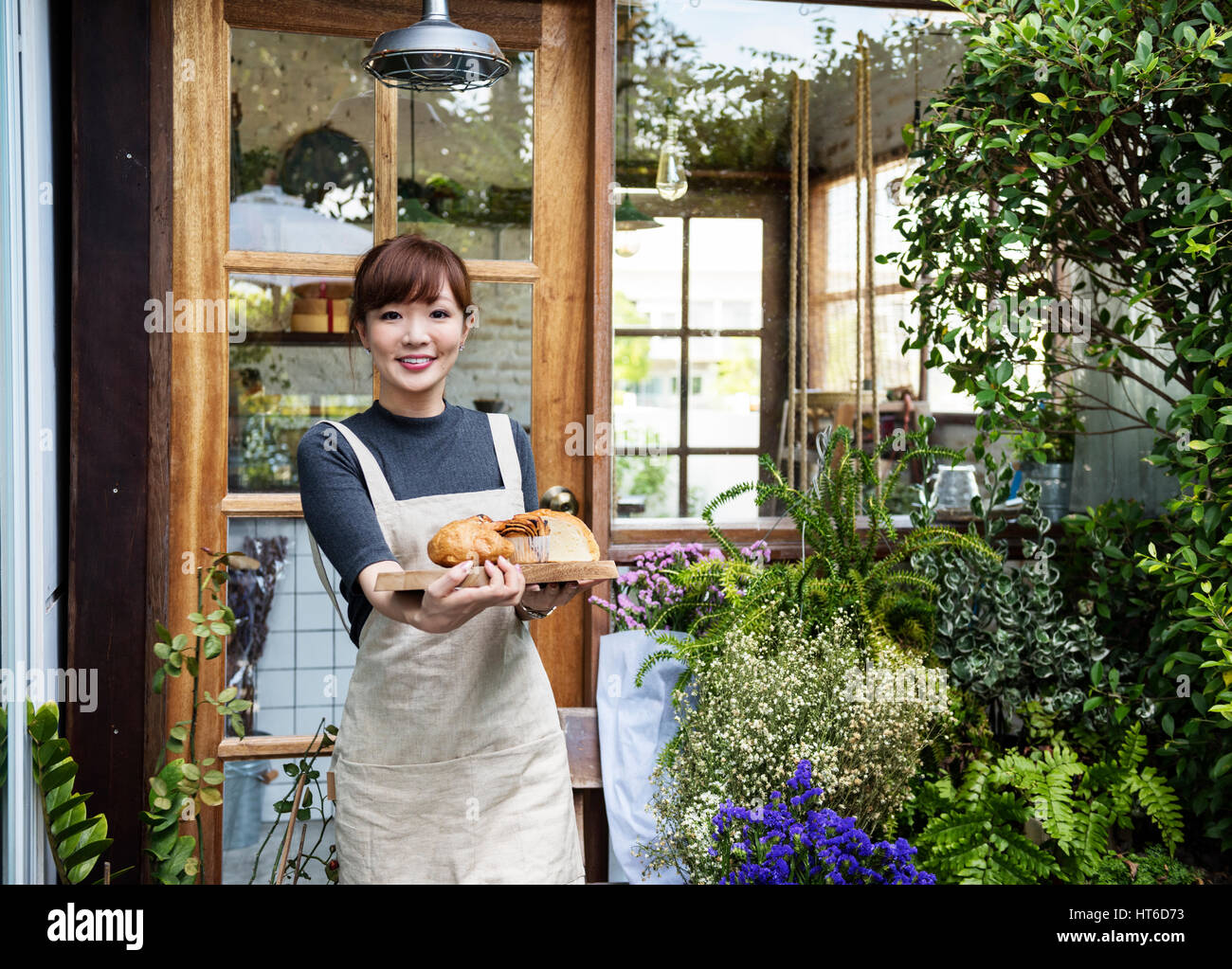 Lady entrepreneur hi-res stock photography and images - Alamy