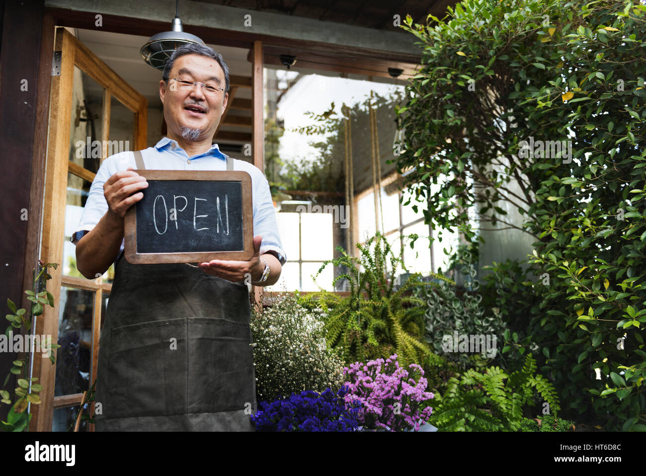 Cafe Open Shop Retail Welcome Notice Retail Front Stock Photo - Alamy