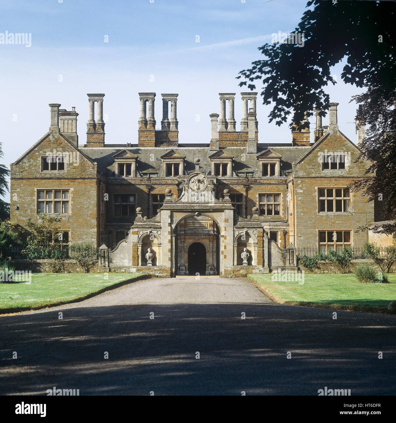 Country estate georgian hi-res stock photography and images - Alamy