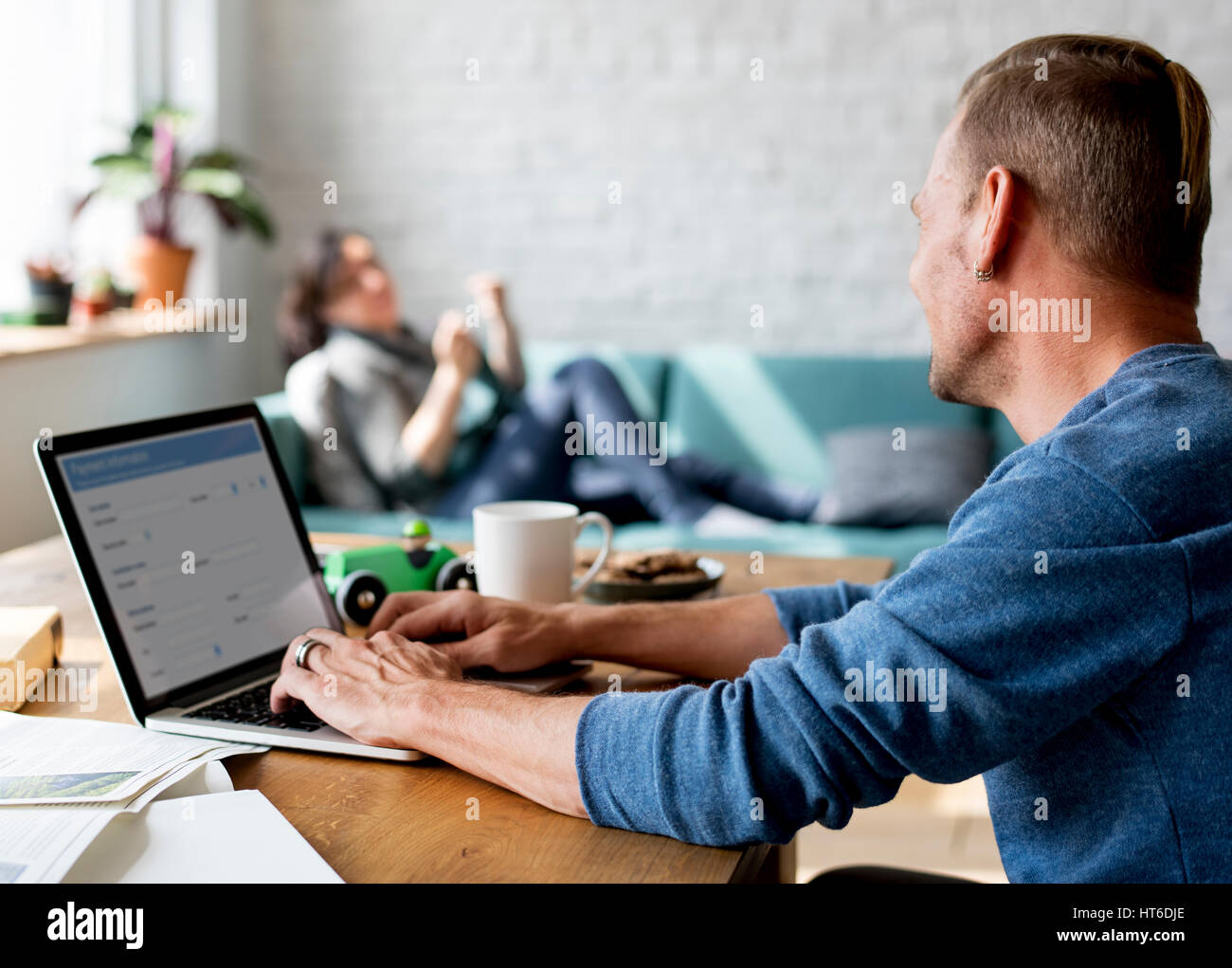 Couple Wife Husband Relax Customer Browsing Stock Photo - Alamy