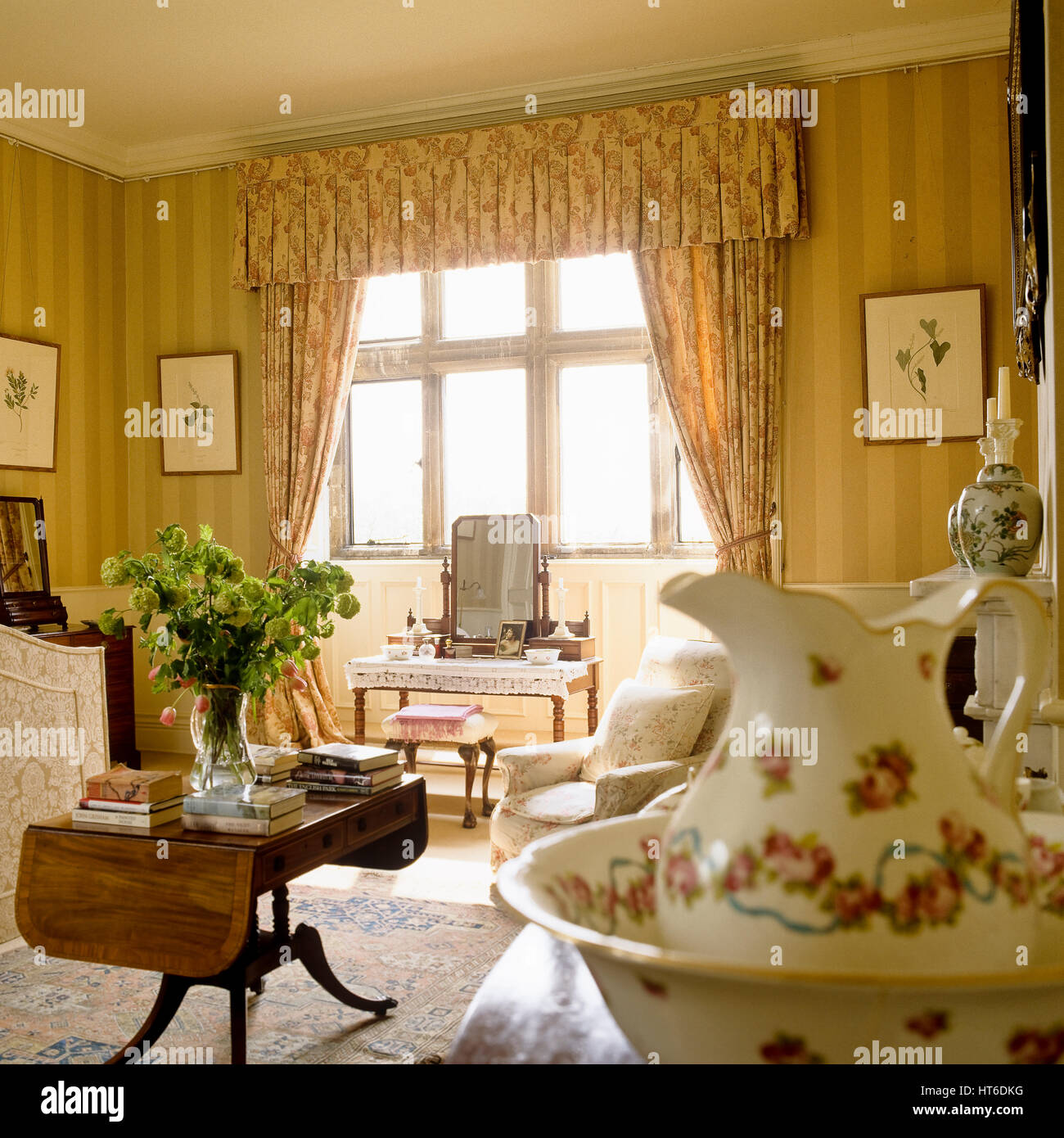 Edwardian Bedroom High Resolution Stock Photography and Images - Alamy
