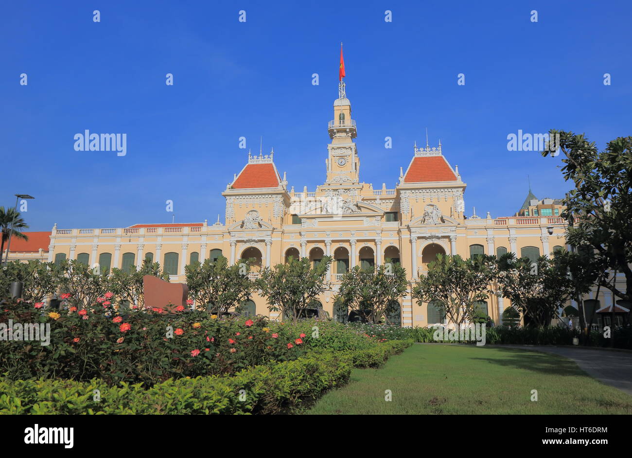 Vietnamese government building hi-res stock photography and images - Alamy