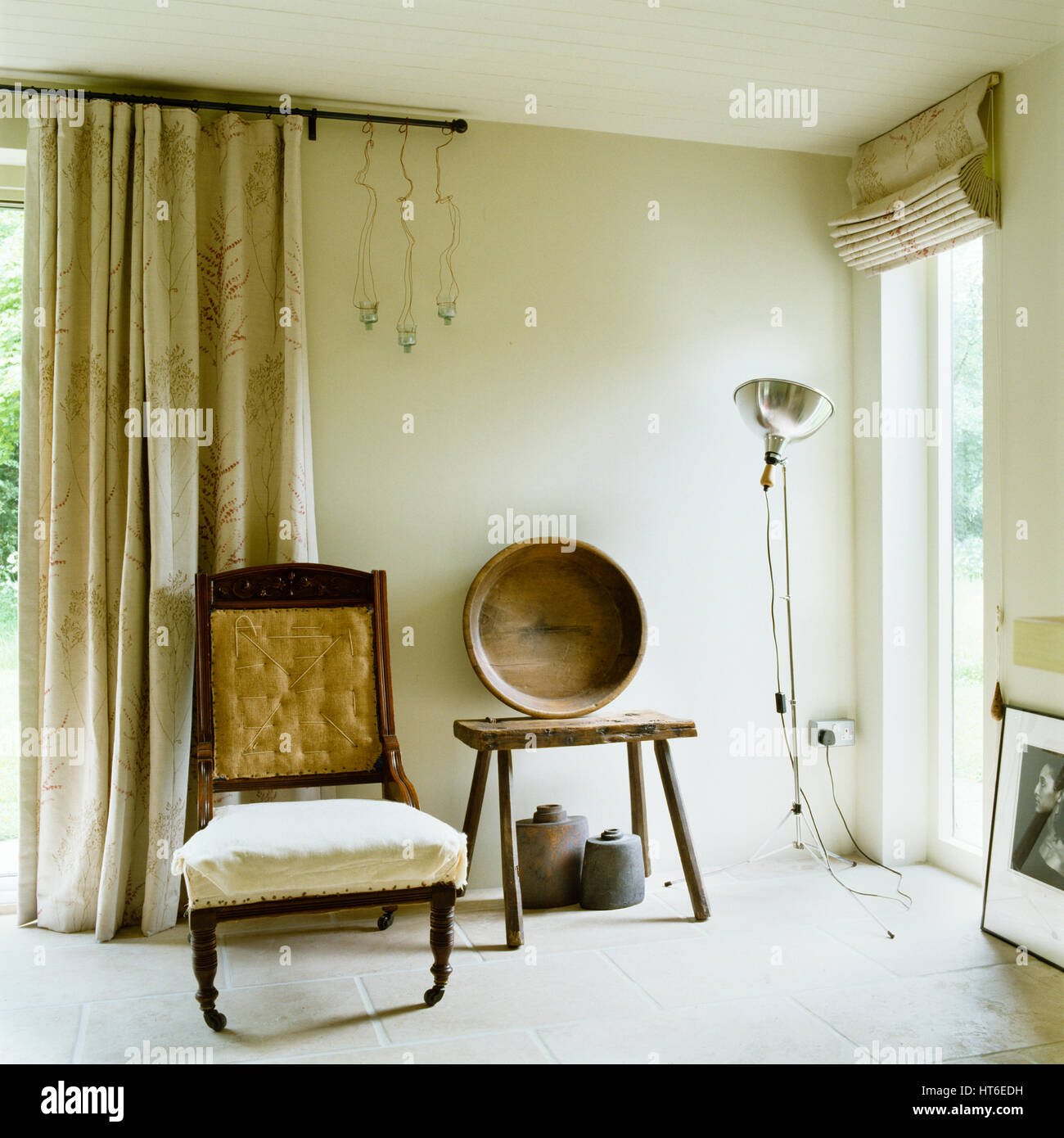 Rustic chair hi-res stock photography and images - Alamy