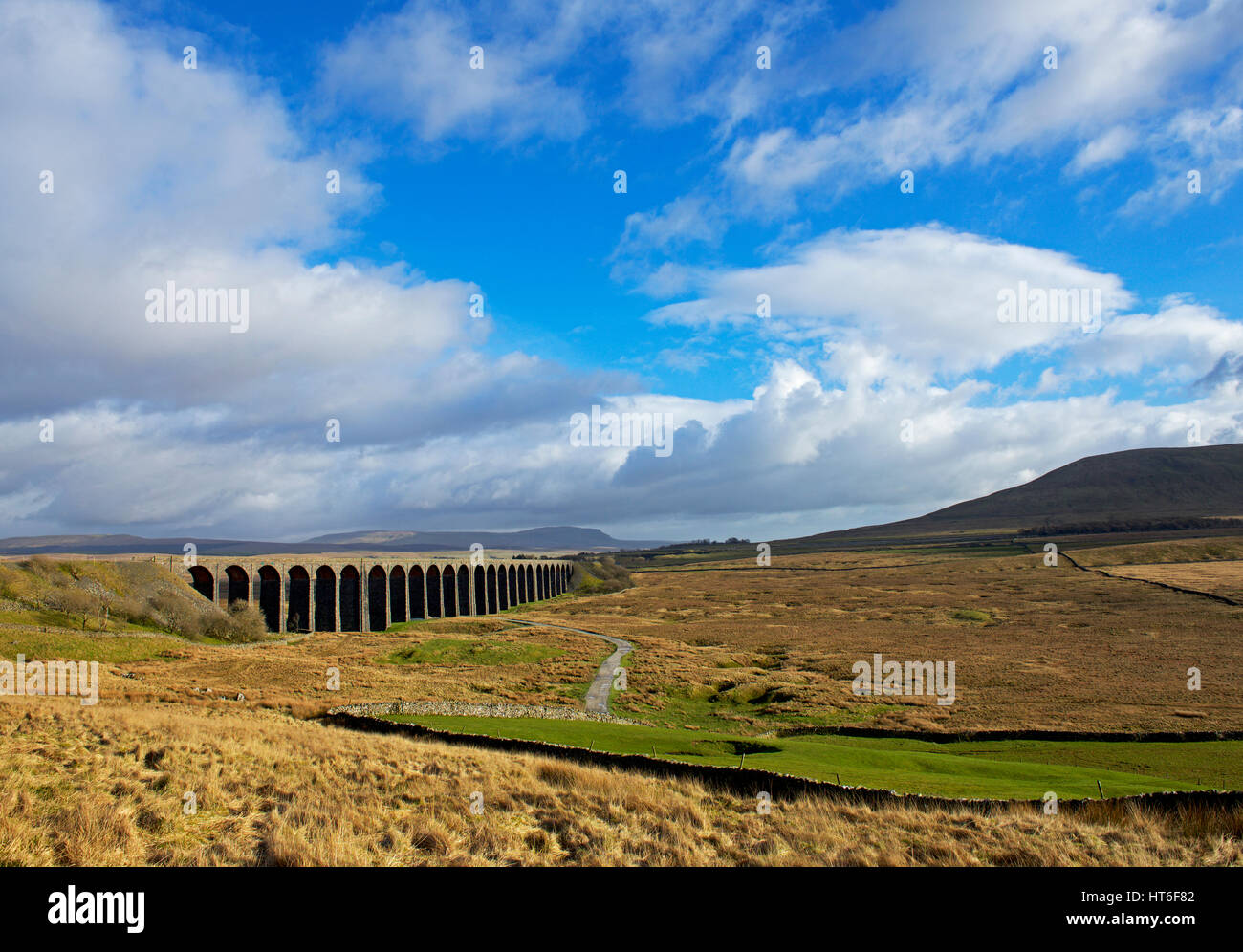 Ribblesdale viaduct hi-res stock photography and images - Alamy