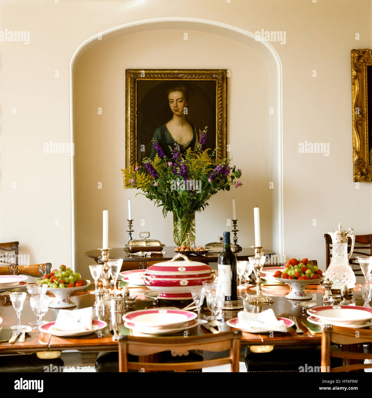 Set table and painting Stock Photo - Alamy