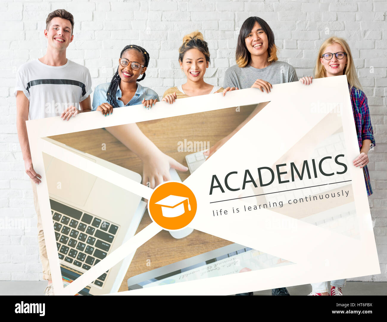 Distance learning online education webpage Stock Photo - Alamy