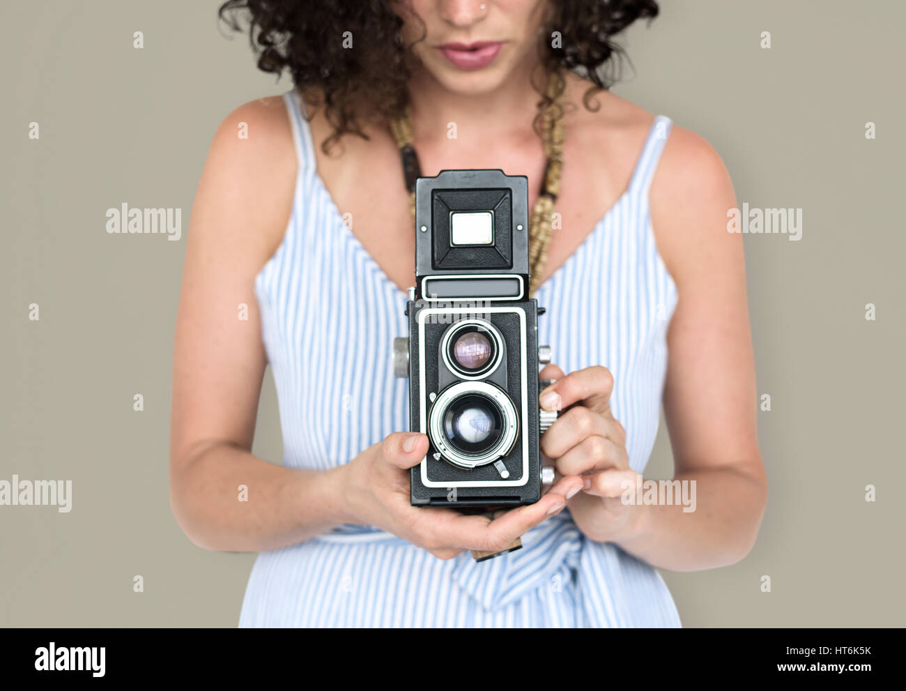 Hands hold camera hi-res stock photography and images - Alamy