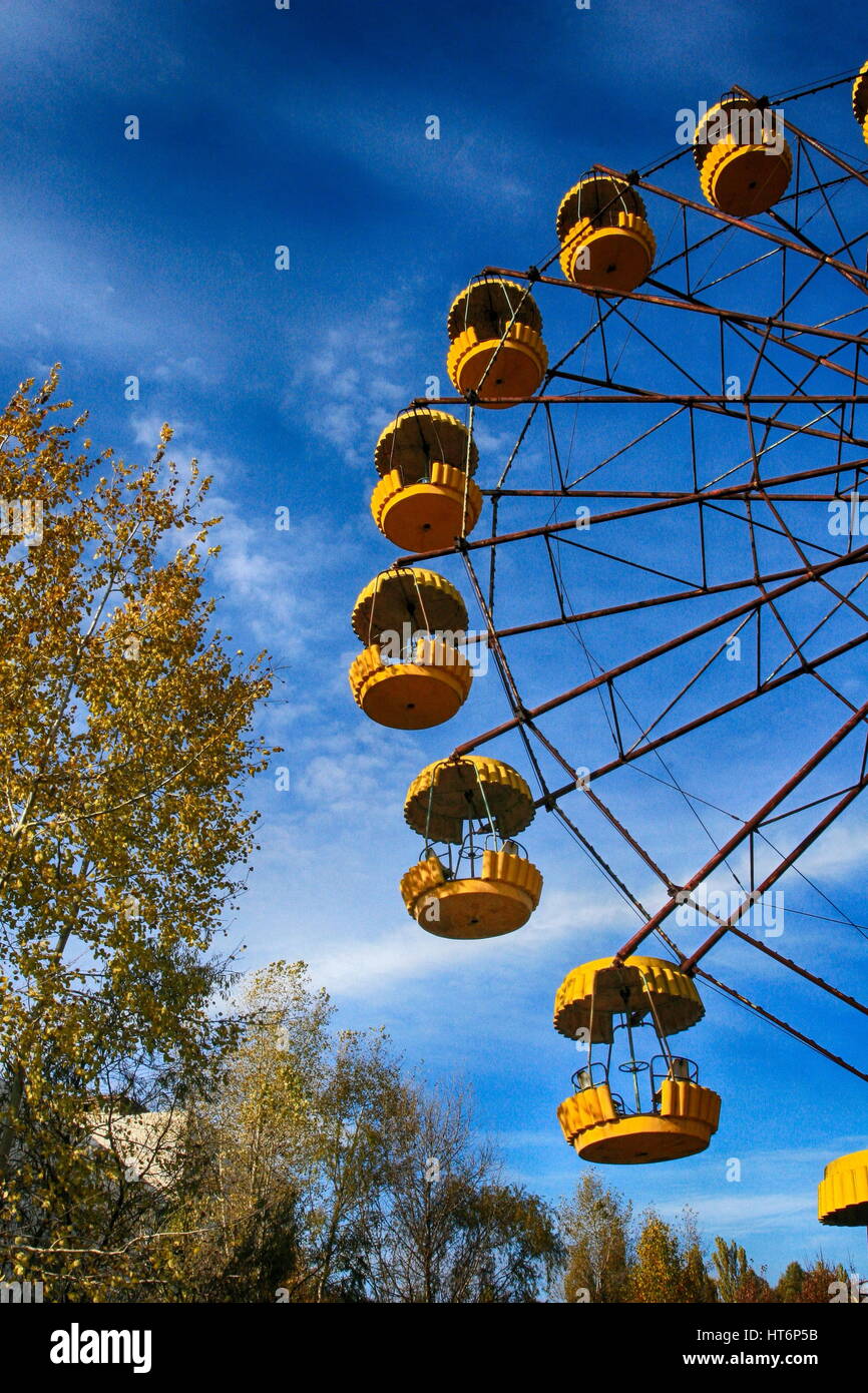 Abandoned amusement park in the Pripyat city, the Chernobyl disaster ...